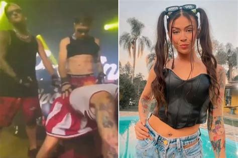 Controversial Singer Who Had Oral Sex On Stage Sings Raunchy Mushroom