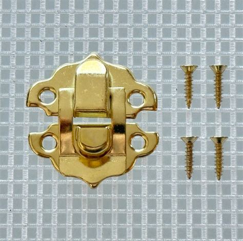 C531 Kit 1 1 8 Width X 1 1 4 Height Snap Catch Brass Finish Sc Small Box Hardware