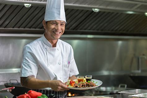 33 200 Thai Chef Cooking Fotos De Stock Imagens E Fotos Royalty Free