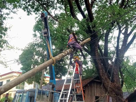 ရမ်းဗြဲမြို့၌ အင်အားပြင်းမိုခါမုန်တိုင်း တိုက်ခတ်မူကြောင့် လူနေအိမ်နှင့