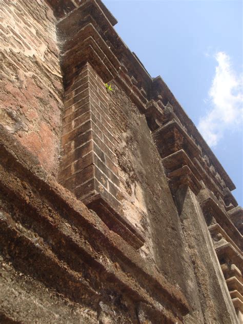 무료 이미지 건축물 구조 하늘 건물 늙은 벽 기념물 고대의 경계표 역사적인 강화 예배 장소 신전 문화 둥근 천장 스리랑카 고고학 유적지