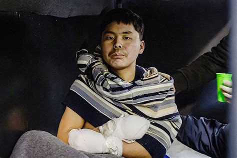 Myanmar ယူကရိန်းစစ်တပ်က မြောက်ကိုရီးယားစစ်သားတချို့ကို ဖမ်းဆီးရမိထားသည်ဟု ဓာတ်ပုံများနှင့်တက