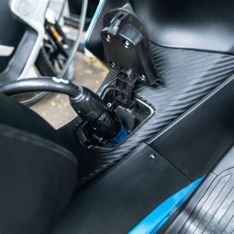 Lakukan Hal Ini Jika Baterai Motor Listrik Habis Di Jalan Blog Alva Auto