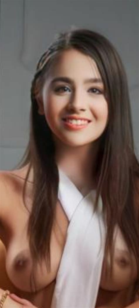 عکس سوپر بازیگر ایرانی و سلبریتی ایرانی با هوش مصنوعیعکس