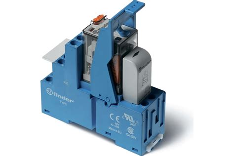 Интерфейсный модуль реле Finder 2 Co конт 10а 24в Dc винт зажимы 583290240050spb