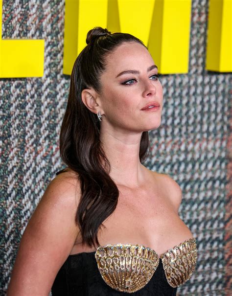 Kaya Scodelario Cleavage The Gentlemen Premiere London Hot Celebs Home Kaya Scodelario Cleavage The Gentlemen Premiere London Hot Celebs Home