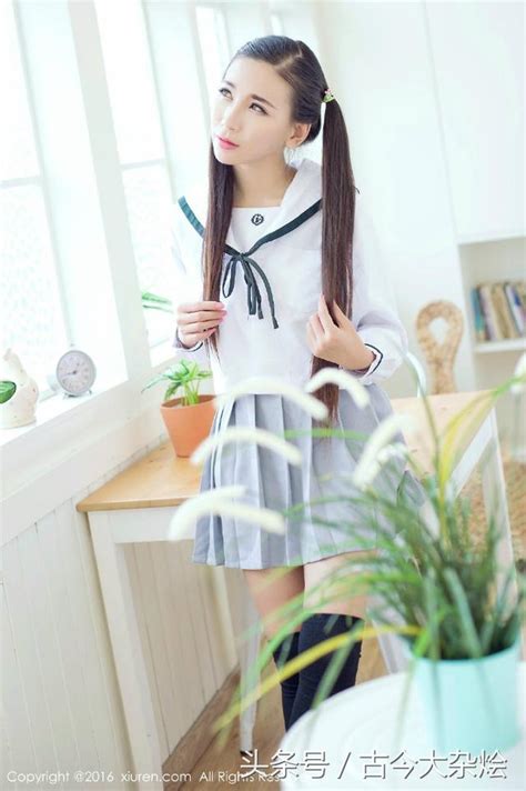 趙穎雙馬尾水手服可愛清純學生妹 每日頭條