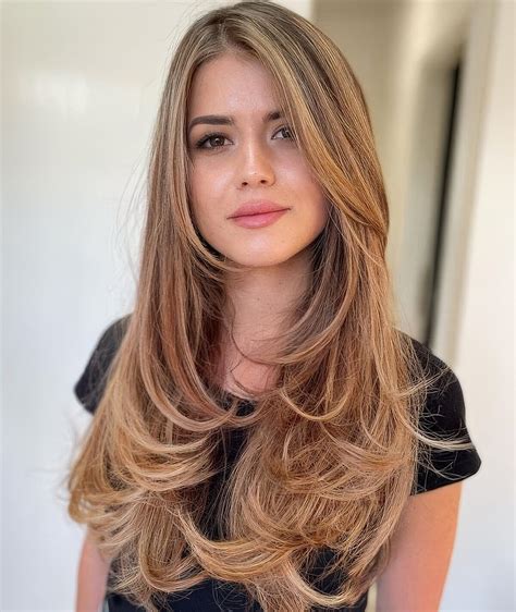 Elevate Your Look With Face Framing Hair Styles