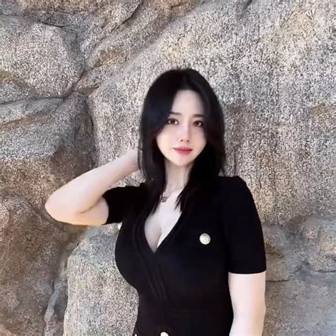 健身教练小鹅姐 On Twitter 度假结束，百男斩第5个 想约姐姐的点赞报名！抽2个加微信聊一下 大奶子 健身