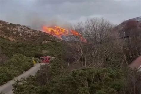 Winter Wildfires As Fierce Five Mile Blaze Sparked By Tropical