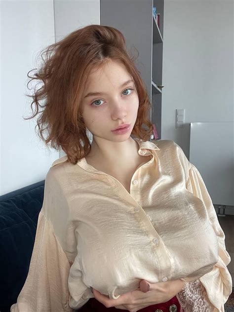 My Best Friend 21m Dreamed Of Becoming A Woman And My Grandmother