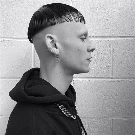 Mushroom Haircut Is Back In Style Check Out The Modern Ways To Style It
