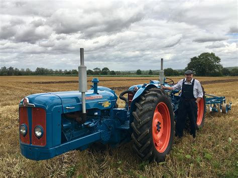 Wheelies Vintage Tractor Wheelies Vintage Tractor Spares