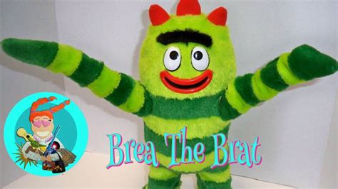 Yo Gabba Gabba Dancing Brobee Electronic Toy Movement And Sound Youtube