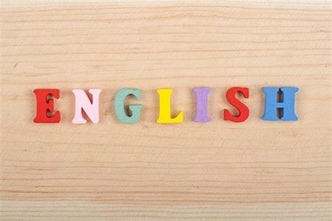 다채로운 Abc 알파벳 블록 나무 편지 광고 텍스트에 대 한 복사 공간에서에서 나무 바탕에 영어 단어 구성 학습 영어 개념 개념에 대한 스톡 사진 및 기타 이미지 Istock