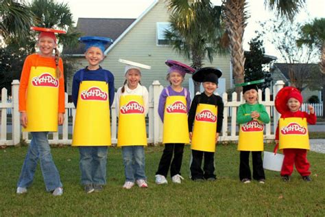 24 Cheap And Easy Diy Group Costumes For Halloween Twistedsifter