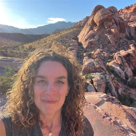 Sara Lev Saram Lev • Threads Say More