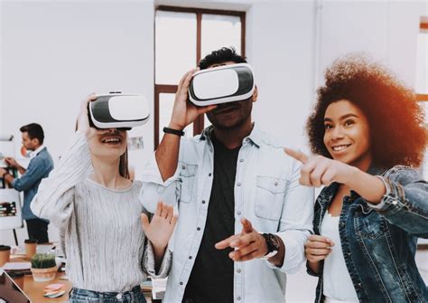 How Technology Can Help You Boost Your Social Skills