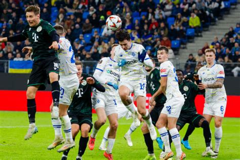 ВІДЕО Провал на початку 2 го тайму Динамо пропустило двічі у Лізі Європи Читайте на Ukr Net