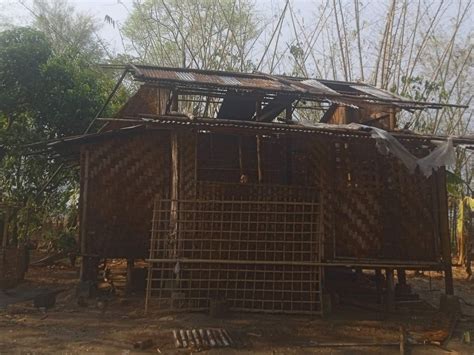 အင်္ဂပူမြို့နယ်တွင် ရုတ်တရက်လေပြင်းတိုက်ခတ်မှုကြောင့် လူနေအိမ်များ အမိုးလန်၊ ပြိုကျပျက်စီး