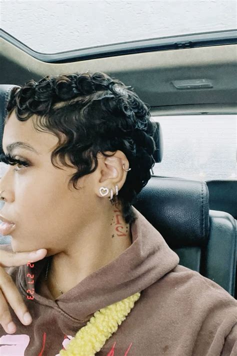 Short Hair Cut Neck Tattoo Finger Waves Short Hair Short Hair Pixie Cuts Short Hair Styles Pixie