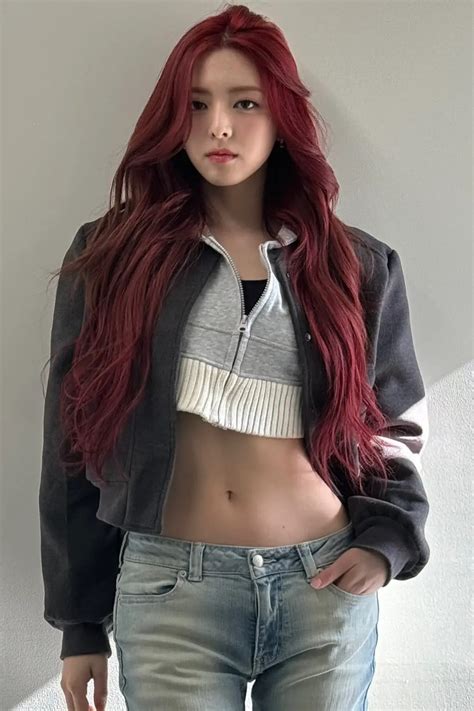 있지 유나 청바지 골반 개미허리 유저방송 엠봉