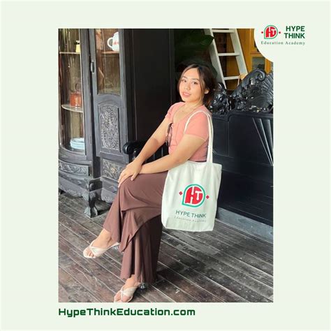 Hnin Eiei Phyo Hype Think Education