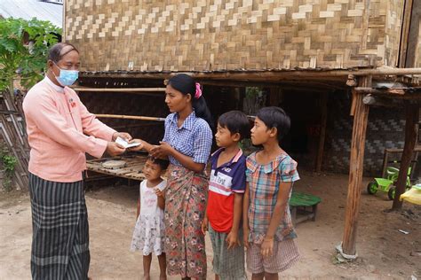 တပ်ကုန်းမြို့နယ်၌ ပုံမှန်ဝင်ငွေမရှိသော အခြေခံလူတန်းစားများအတွက် အိမ်တိုင်ရာရောက် လိုက်လံ ထောက