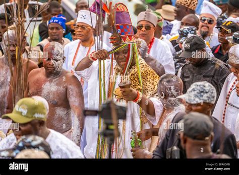 Oba Adeyeye Enitan Ogunwusi Putting On The Ancestral Crown Also Know As
