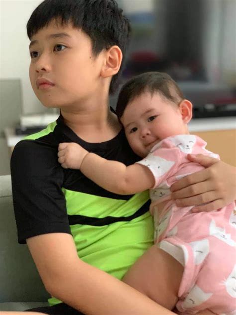 Anh Trai Em G I V Sao N N C Truy N T Nh C M N Y Classic Shop Ph Ng Tranh C C Nh