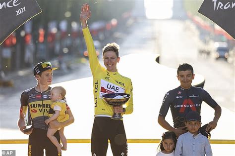 Tour De France Wout Van Aert Spoils Mark Cavendishs Party As Belgian Charges To Victory In