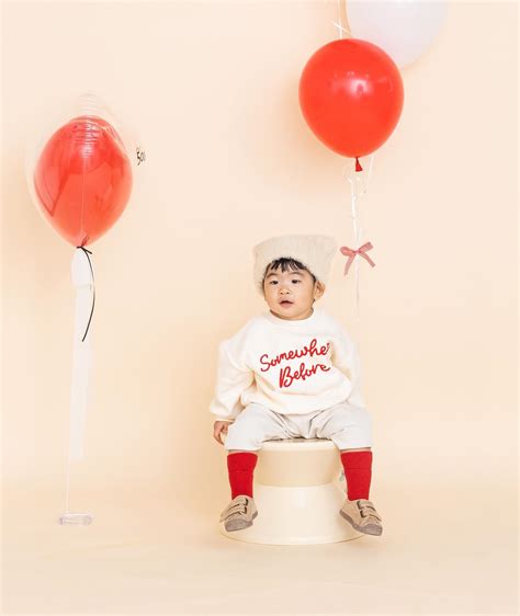 겸💛 감성육아 블로거 아기가있는집 겸이 500일 기념 ️ 큰 맘먹고 도전한 셀프스튜디오였고 저엉말 고생했지만 엄마 눈에 예쁜사진 한가득이라 뿌듯했던 은겸이 500