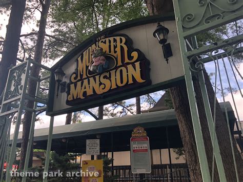 Monster Mansion At Six Flags Over Georgia Theme Park Archive