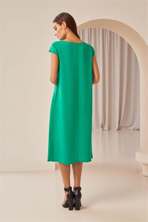 Купити Сукня з коротким рукавом демі штапель смарагдова до коліна колір зелений матеріал
