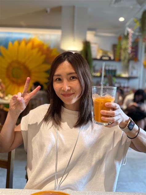 レストランでの密かな作業 はあちゅうオフィシャルブログ「お買い物日記」powered By Ameba