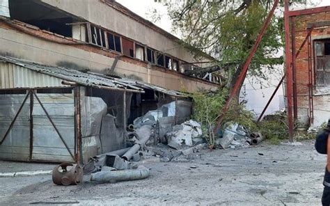 Наслідки ворожих обстрілів Херсонщини ФОТОрепортаж Читайте на Ukr Net