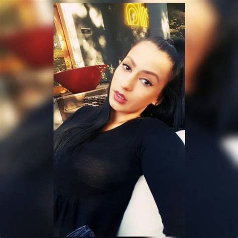 25 Hot Photos Of Sexiest Albanian Tv News Anchor Enki Bracaj Topless