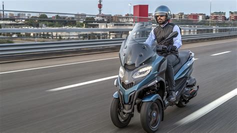 Piaggio Roller Motorrad Moto Italia Gmbh 23554 Lübeck Bei Der