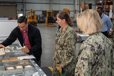 Dvids Images Navsup Deputy Commander Visits Navsup Flc San Diego [image 1 Of 15]