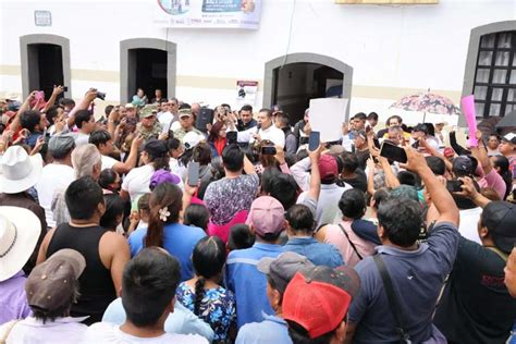 Apoyo Inmediato Del Gobierno Llega A Tlacuilotepec Familias Agradecen