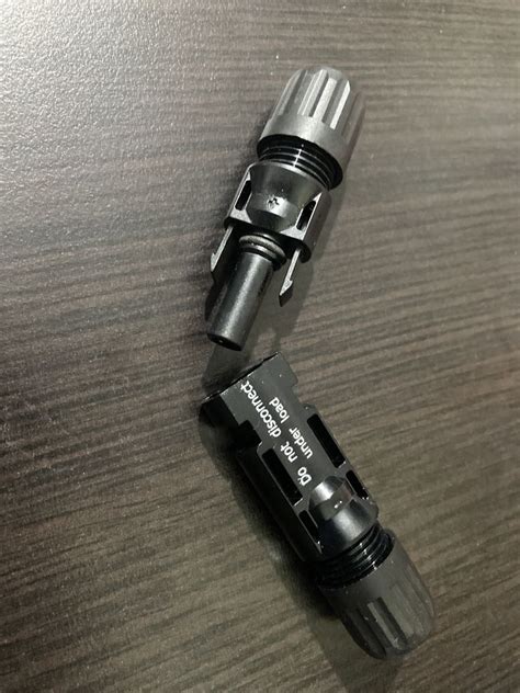 Конектори за соларни панели с Разбойна • Olx Bg