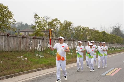 四川旅游学院国际教育学院积极参与2025中国全民健身走（跑）大赛 四川旅游学院国际教育学院