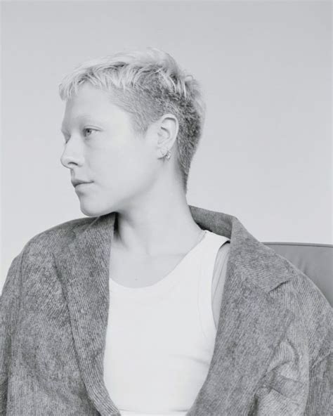 Emma ♡ Short Hair Styles Pixie Short Hair Styles Beautiful Girl Face