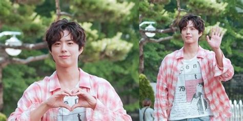 박보검 핑크 체크 셔츠와 찢청 출근길 여심 홀린 심쿵 남친룩 패션엔