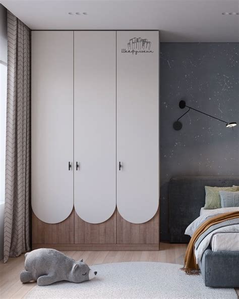 Шкаф в детскую