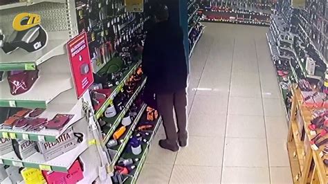 ПОЛИЦИЯ ЖЕЛЕЗНОГОРСКА ЗАДЕРЖАЛА СКРЫВШЕГОСЯ В БРЯНСКЕ МАГАЗИННОГО ВОРА