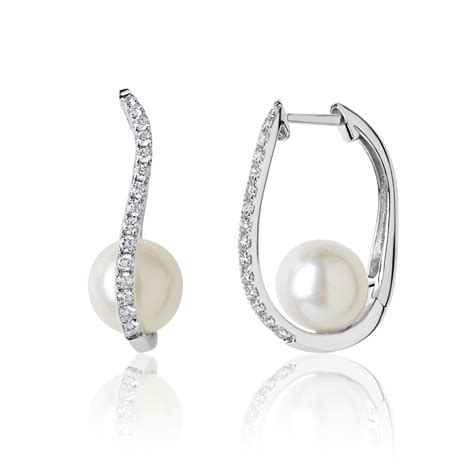 18ct White Gold Freshwater Pearl And Diamond Hoop Earrings Pravins