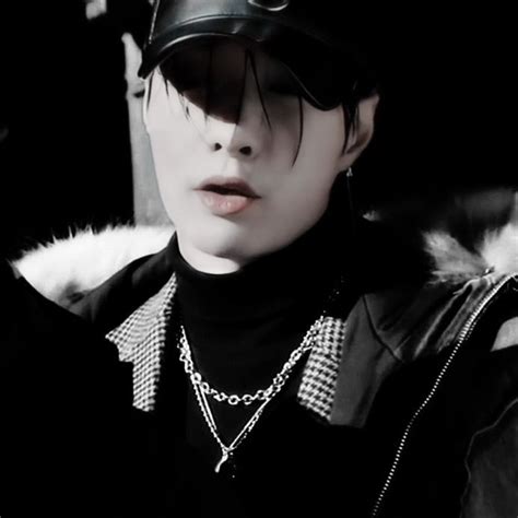 ̍𝐙𝐡𝐚𝐧𝐠 𝐘𝐢𝐱𝐢𝐧𝐠