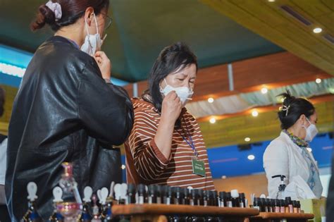 2021 아로마테라피 컨퍼런스에서 한국산에센셜오일과 성경속 아로마 시향 할 수 있었습니다 활동사진 아로마테라피협회