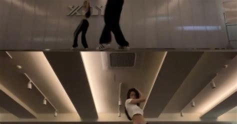 경리 가수 컴백하나힙합 스웨그 장난 아냐